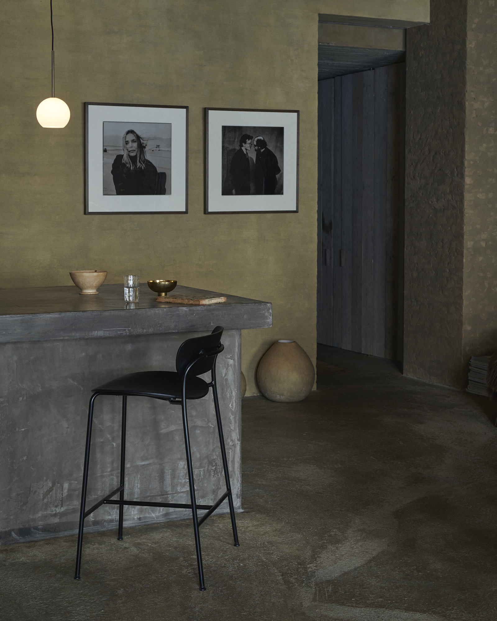 &Tradition PAVILION baarituoli AV7/AV9, musta » Wilma Interiör