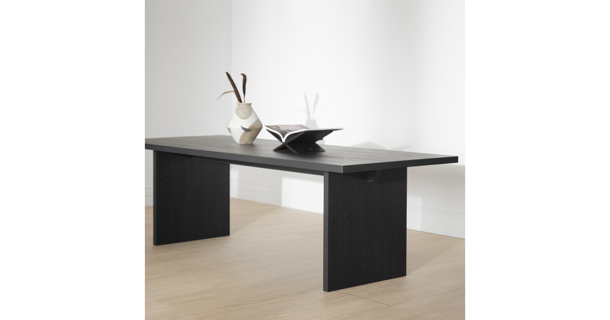 Rowico EMMETT ruokapöytä 240x95, musta » Wilma Interiör